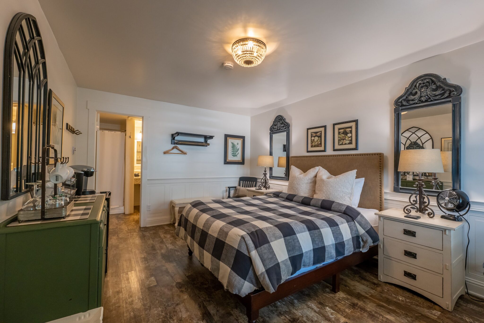 Garden Queen – Bandon Marina Inn