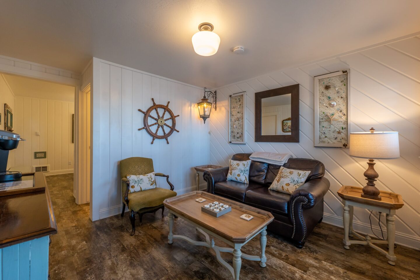 Set Sail Suite - Bandon Marina Inn
